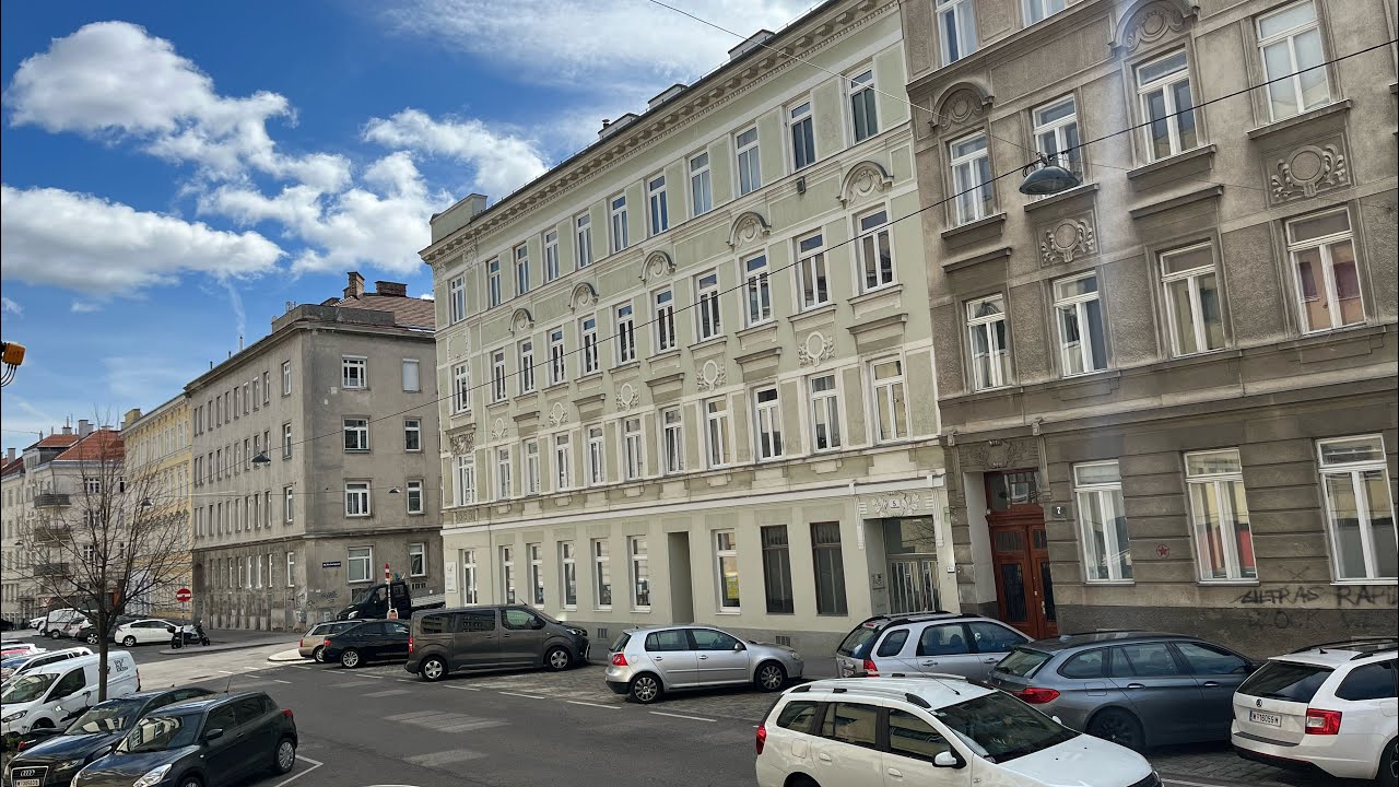 Vienna Room Tour: Cozy Charm in the City - YouTube