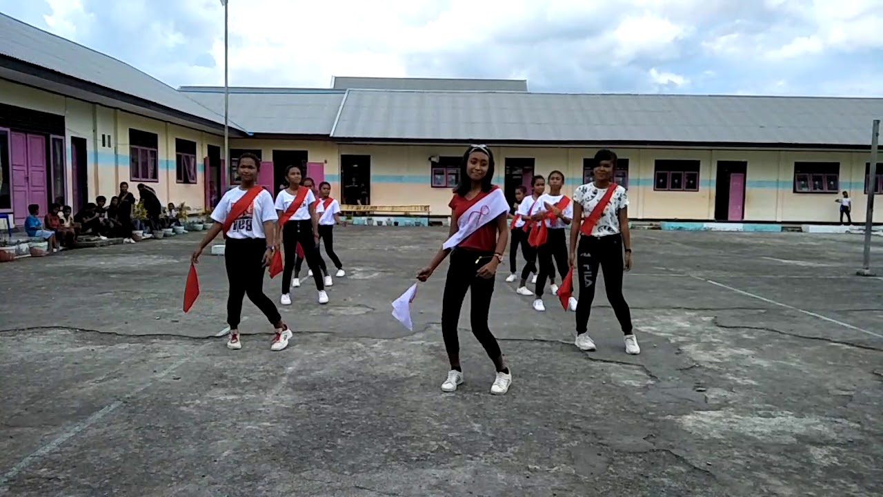 Kegiatan osis kelas 8 dua - YouTube