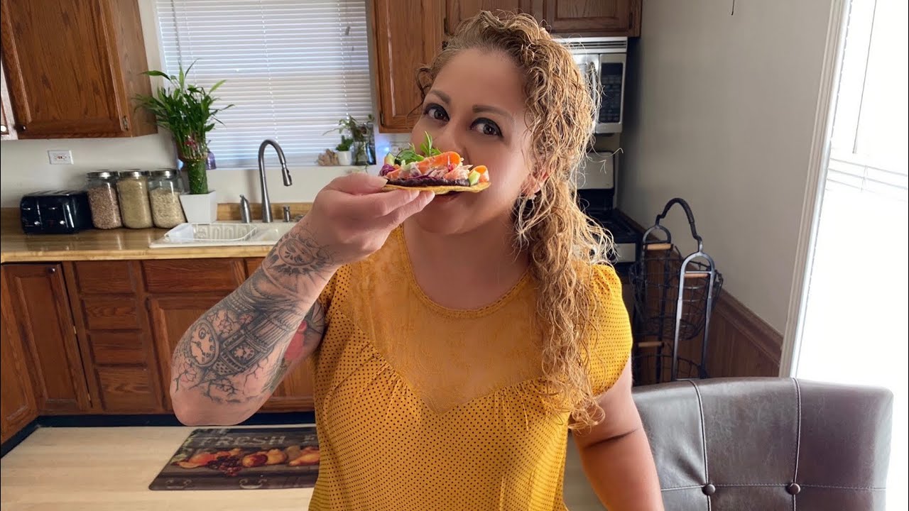 TOSTADAS RANCHERAS DE POLLO ROSTIZADO (DIY)🐔🍗😋 - YouTube