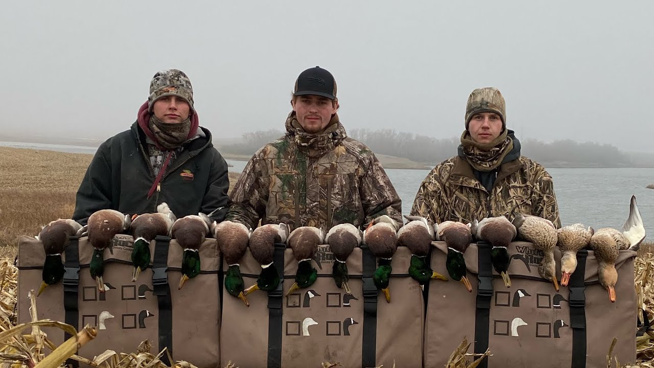 Hunting Late Season Mallards (North Dakota) - YouTube