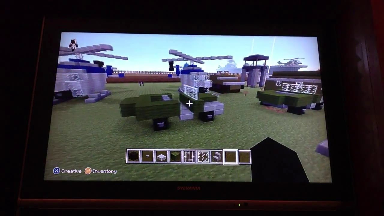 How to build a military jeep in minecraft - YouTube