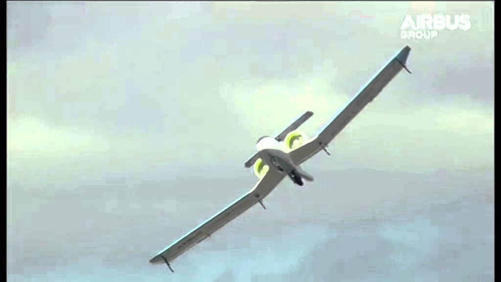 Flying the E-Fan electrically-powered airplane - YouTube