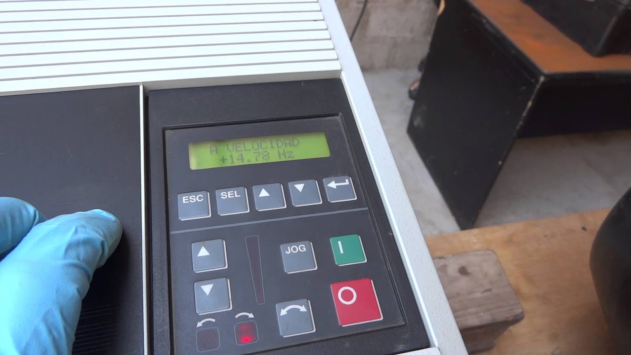 VDF2 Allen Bradley 1336 PLUS - YouTube