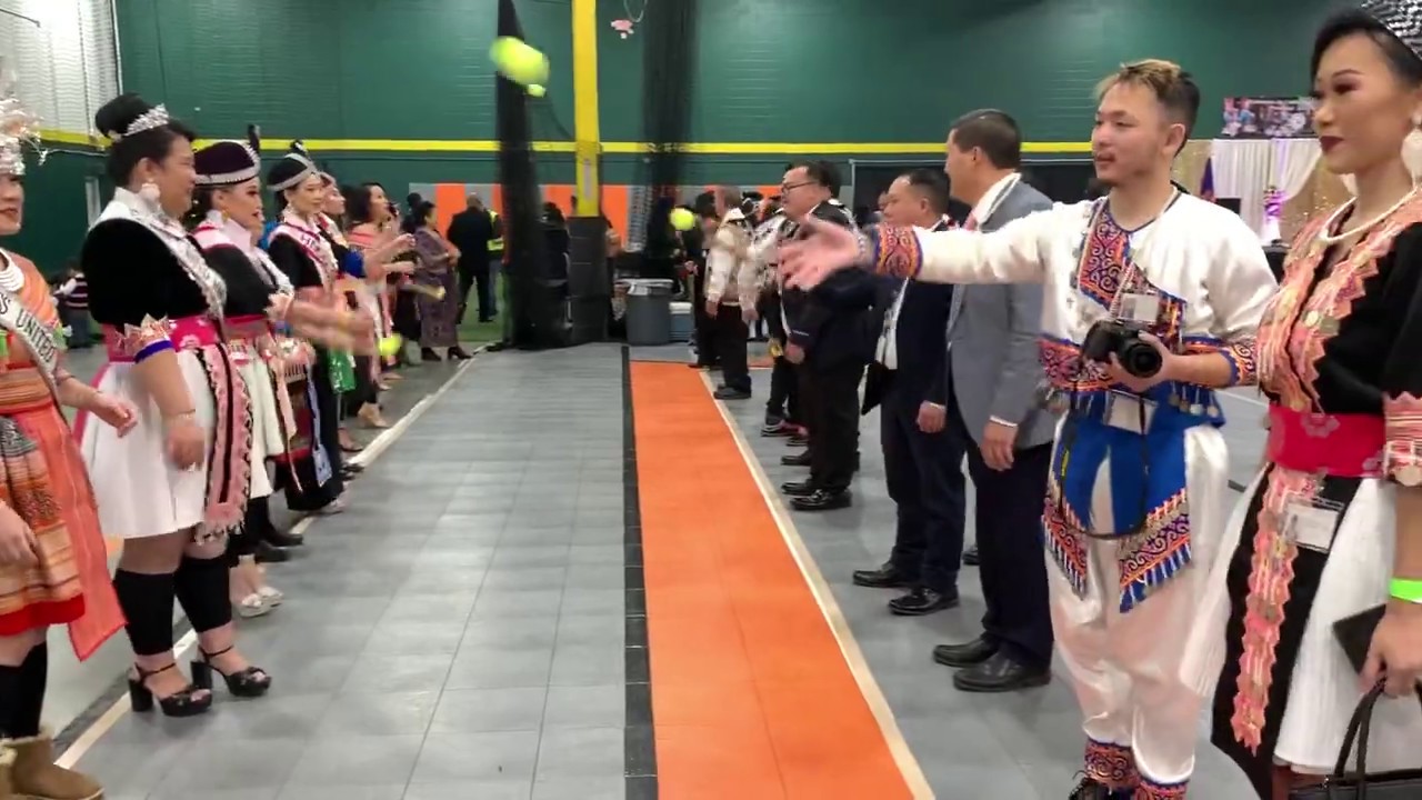 Beautiful Girls Tossing Ball (Pov Pob) is Very Fun @ Michigan Hmong New ...