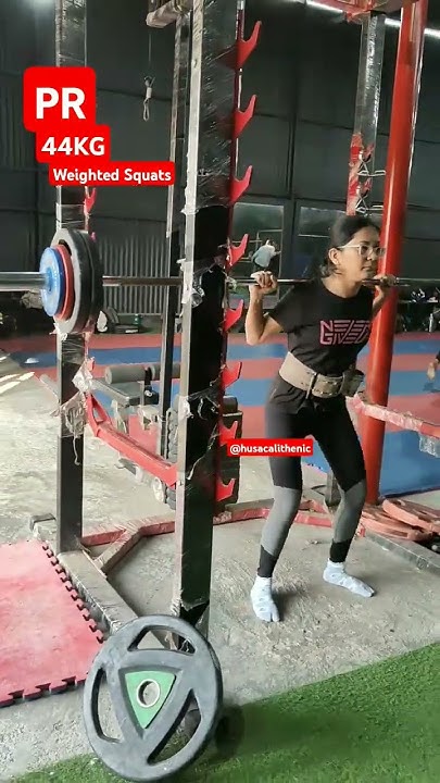 NEW PR | 44KG | WEIGHTED SQUATS | #calisthenics #shorts #ytshorts #squats #weighted - YouTube