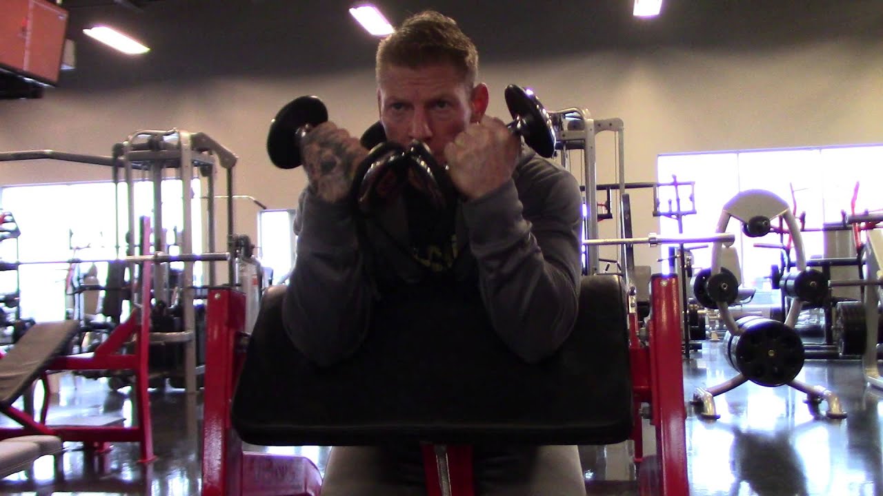 Scott curl dumbell - YouTube