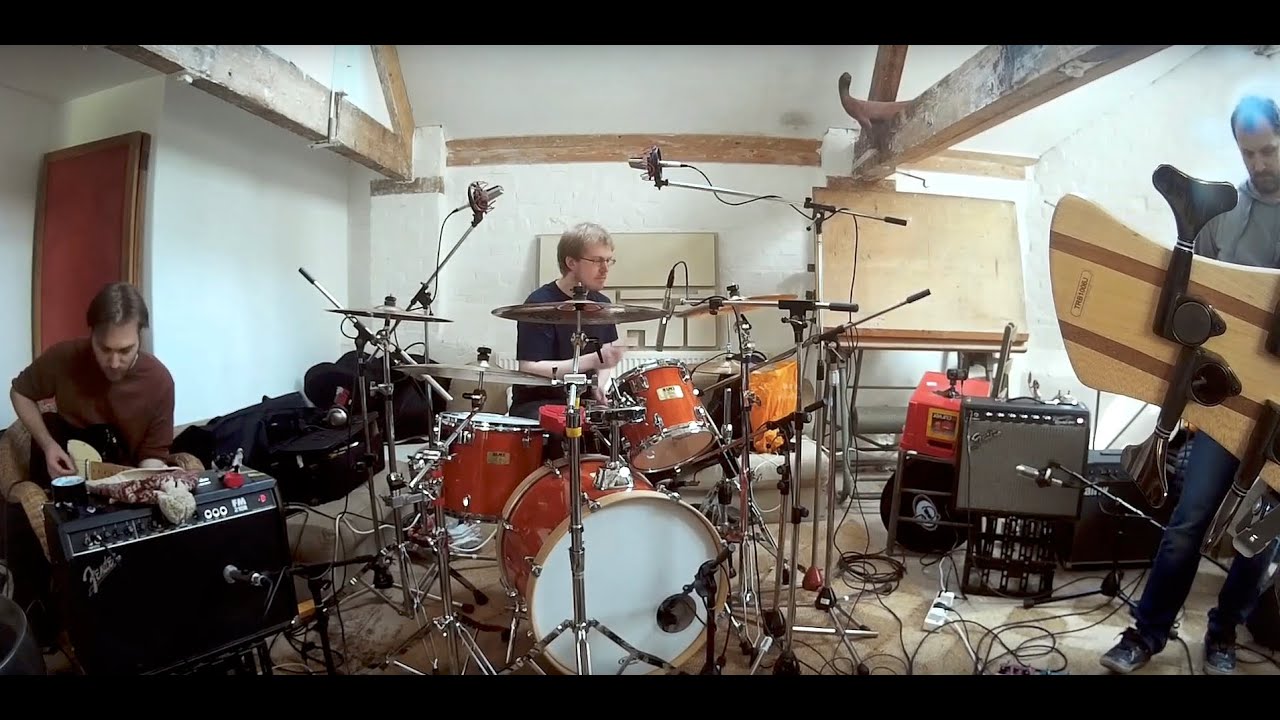 Tape Runs Out - Friends (The Mill Live Session) - YouTube