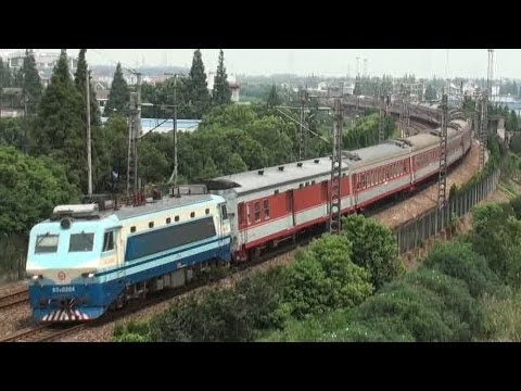 CNR 25G客車列車 (16-Aug-2011) Series 25G passengers train - YouTube