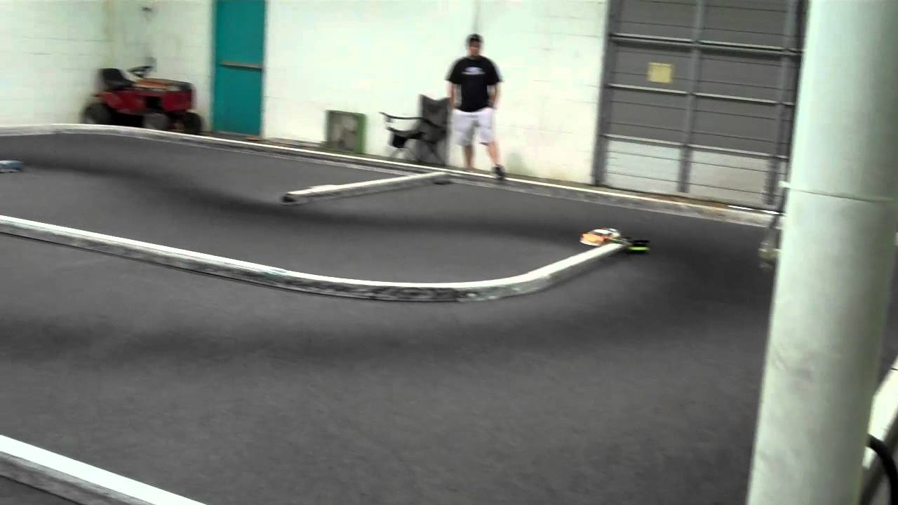 DRCW 17.5 Blinky Touring A main - YouTube