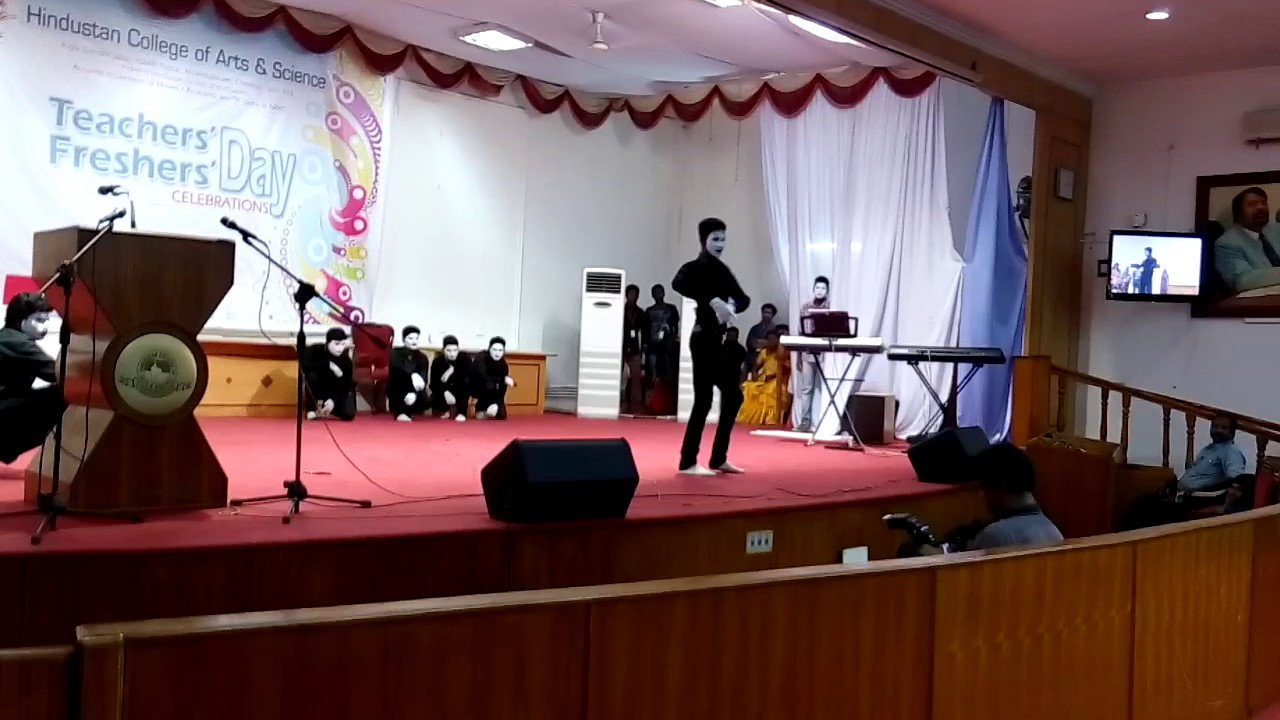 Transgender mime performance by Hindustan college - YouTube