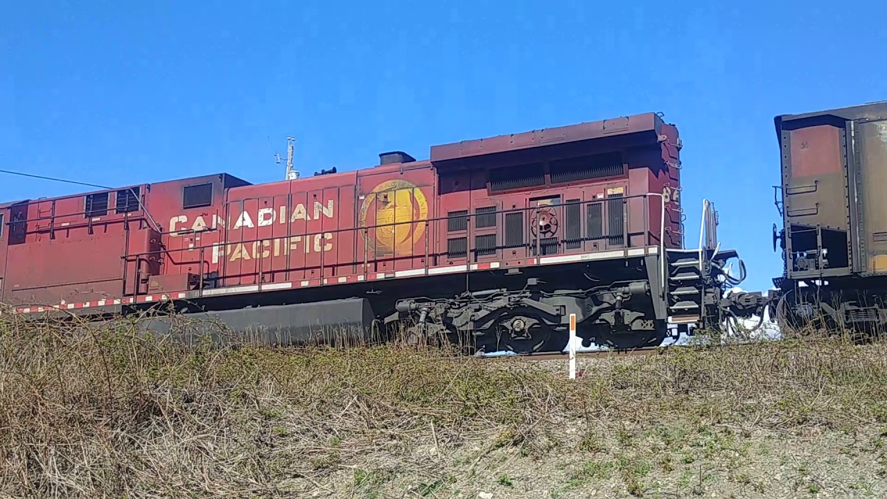 K5hl on a.standard 152 car coal train. - YouTube