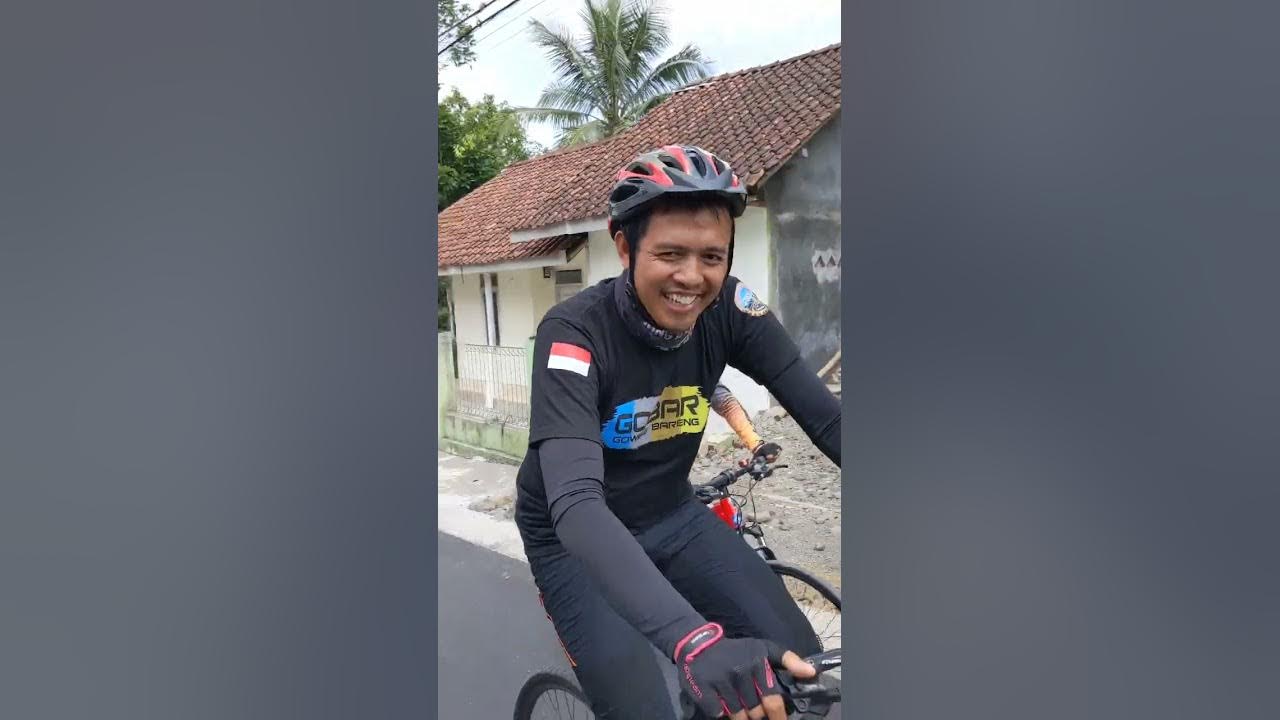Gowes klasik asik tanjakan gunung Galunggung - YouTube