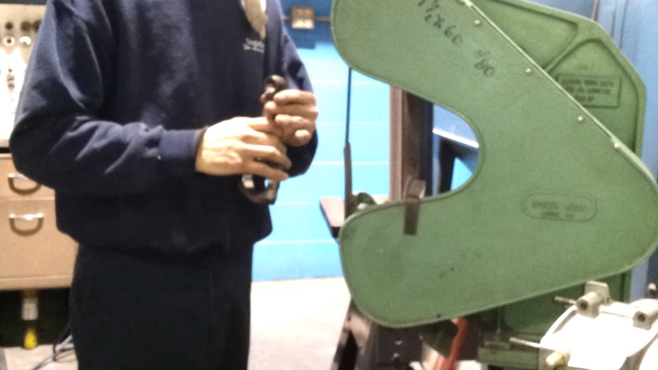 Sanding titanium material from the connecting rod - YouTube