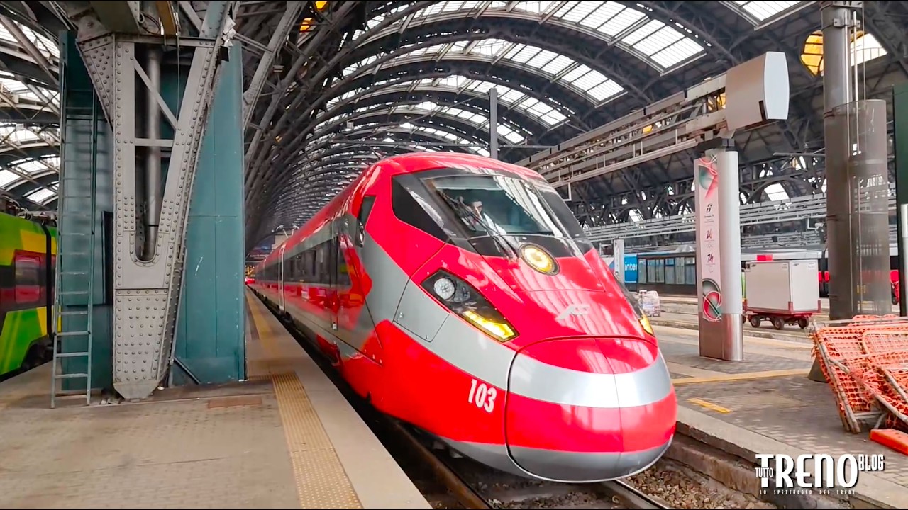 ETR 410 con nuovo logo Frecciarossa - YouTube
