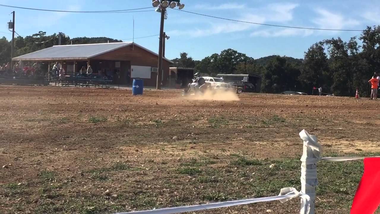 Kids class barrel race at Omaha Atv rodeo - YouTube