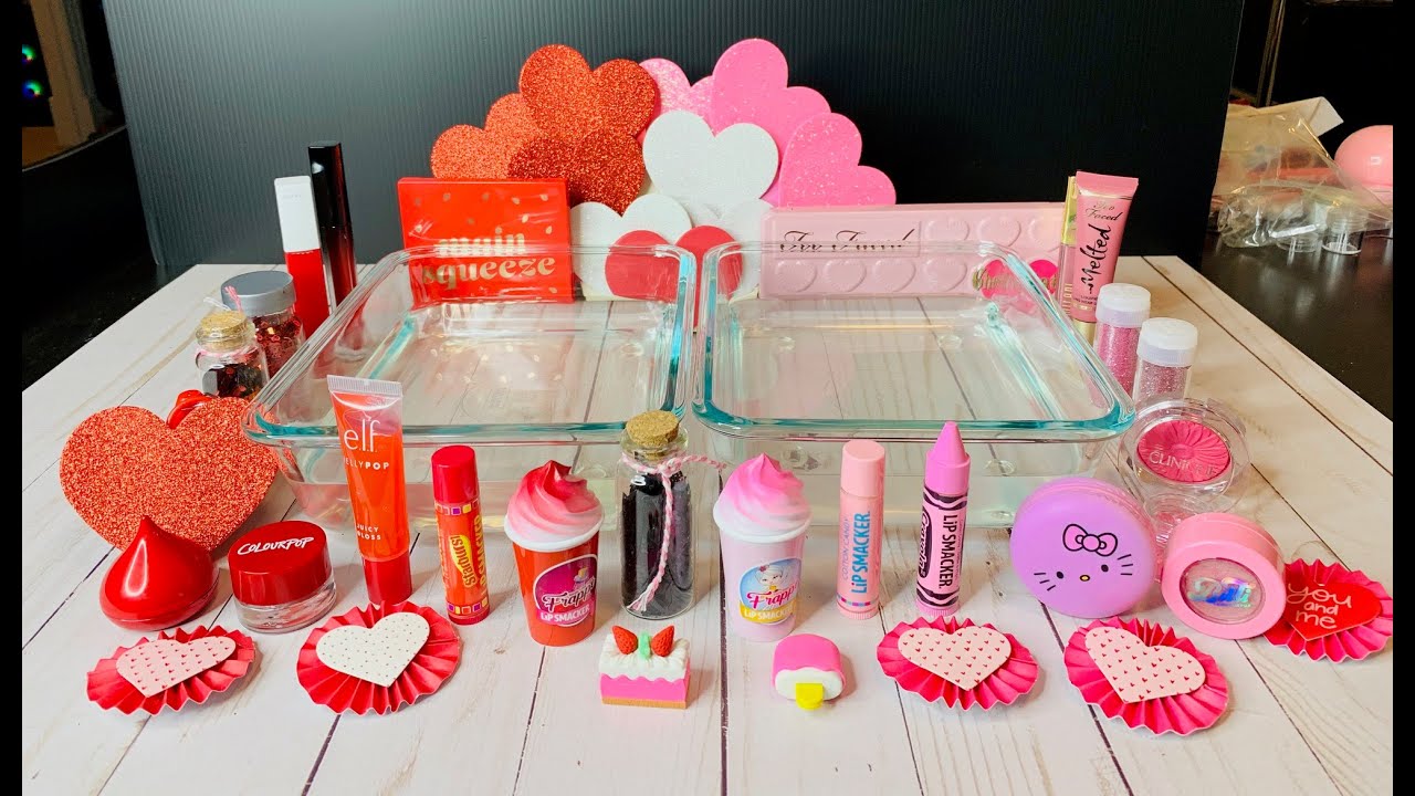 Red vs Pink Mixing Eyeshadow Makeup into Clear Slime -Two Color Slime ...