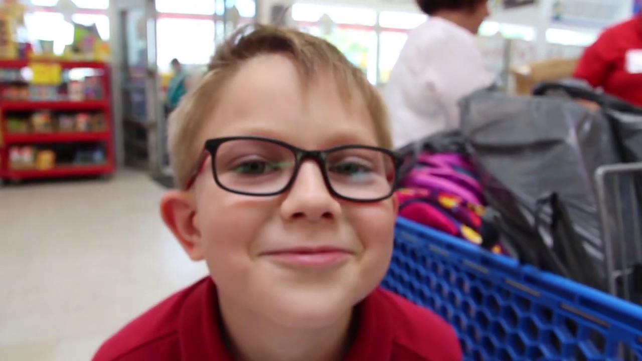 Oliver Boyle: A little boy with a big heart - YouTube