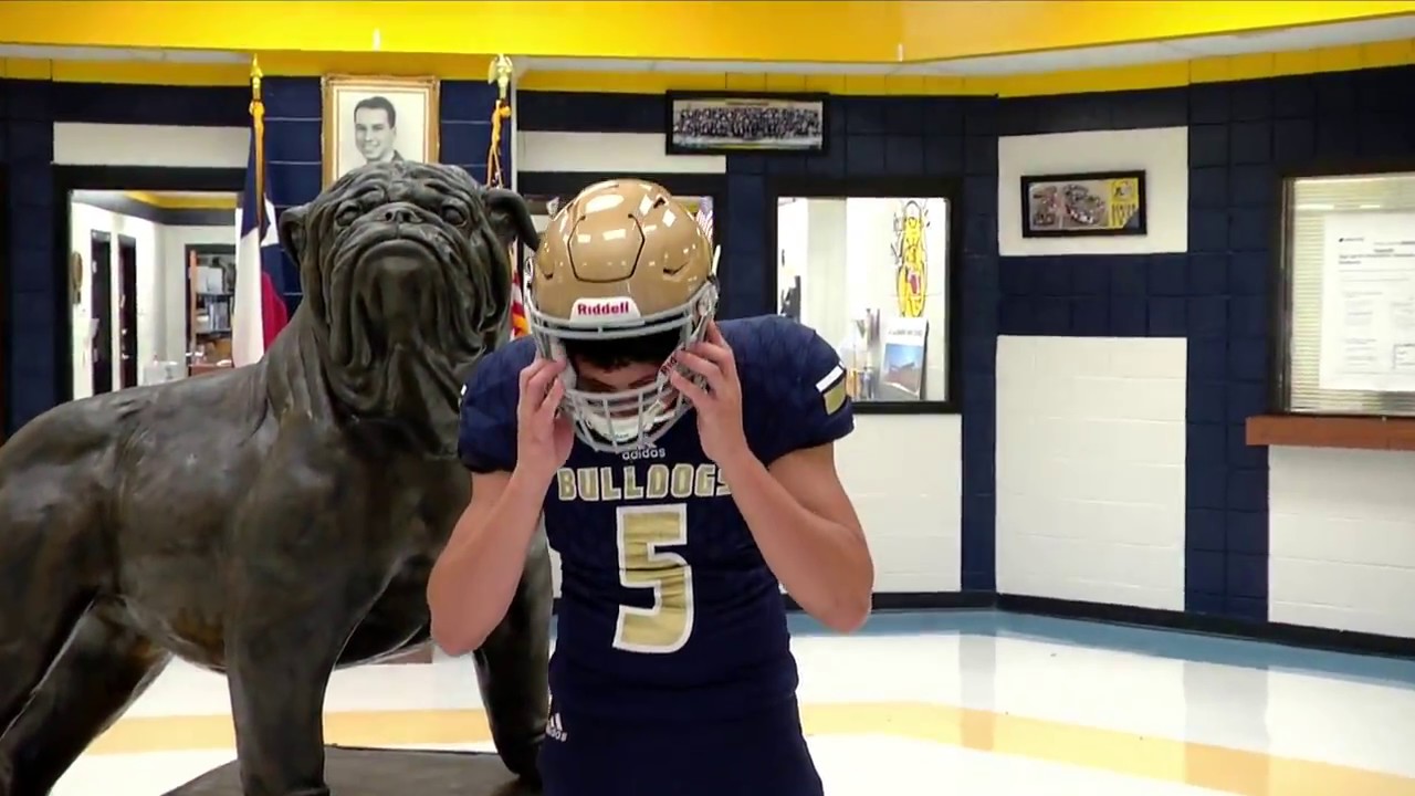Alexander Bulldogs Football Intro 2018 - YouTube