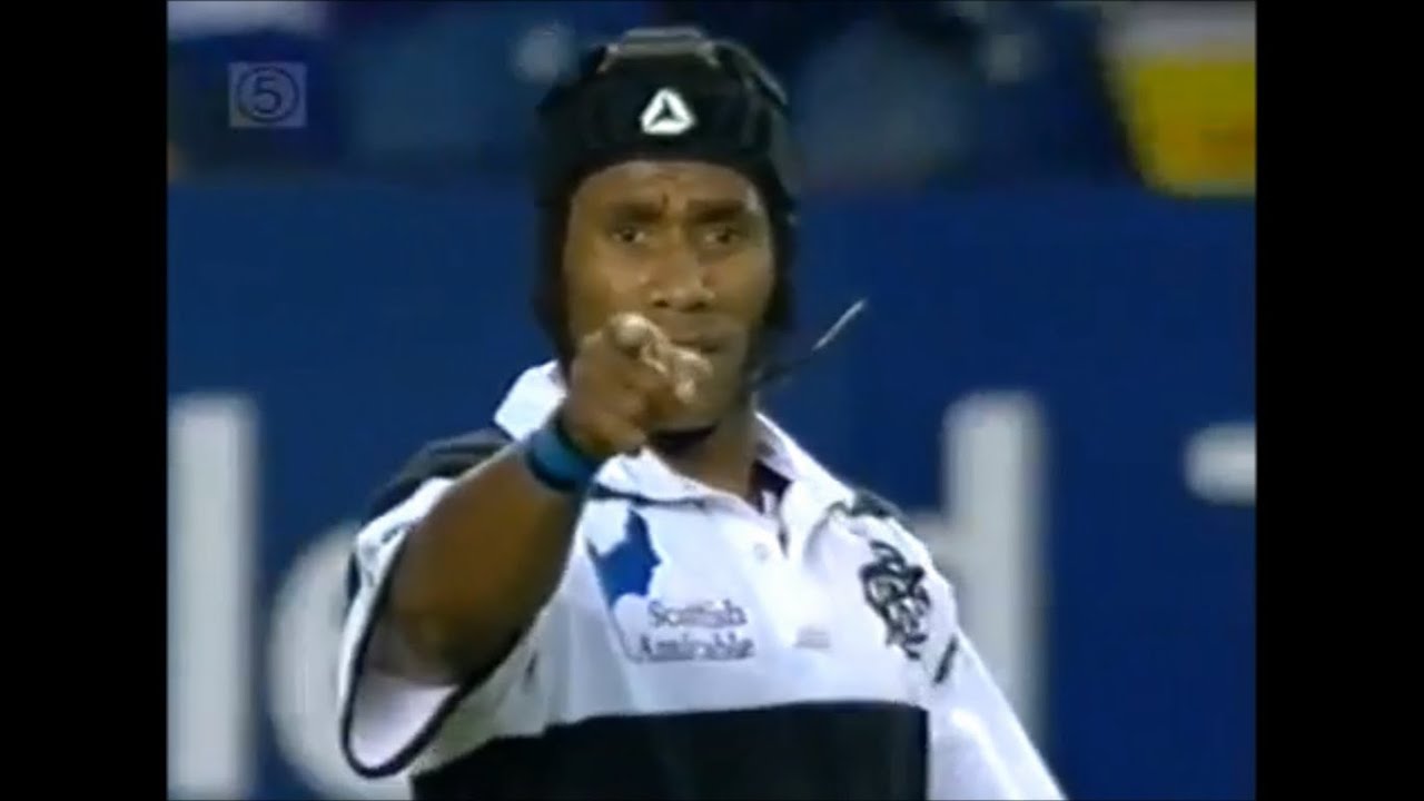 Waisale Serevi Sevens skills sets up 90 metre Rugby Union try - YouTube