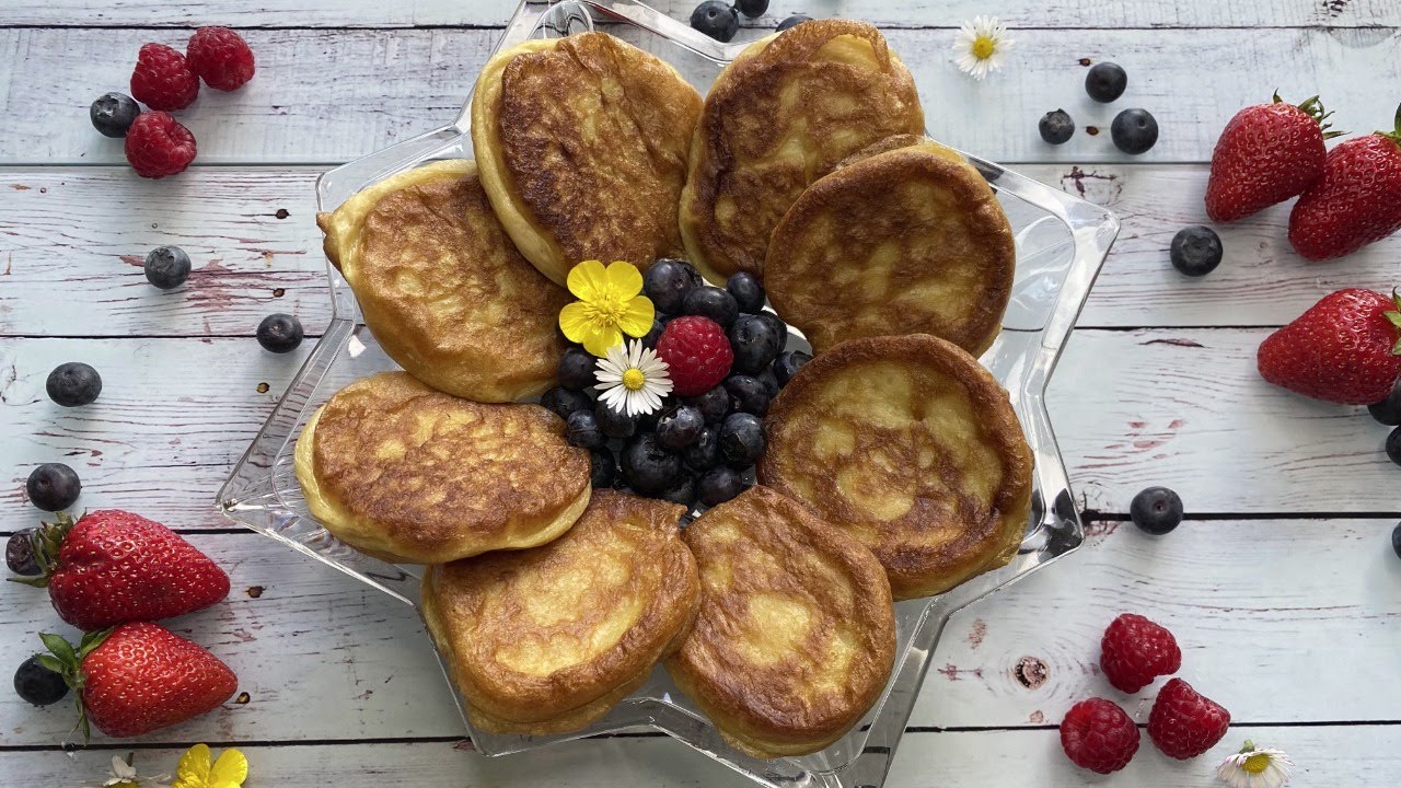 Vegan Russian Aladiki/Oladji (Веганские оладьи) - YouTube