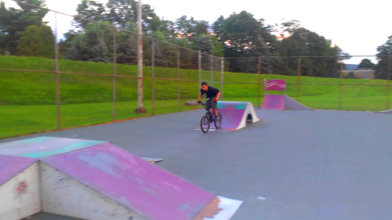 BMX KICKER RAMP (MIKE) - YouTube