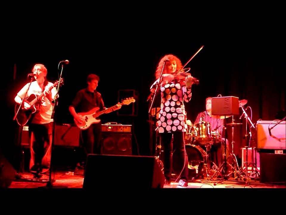 Stackridge - Something About The Beatles (live) - YouTube