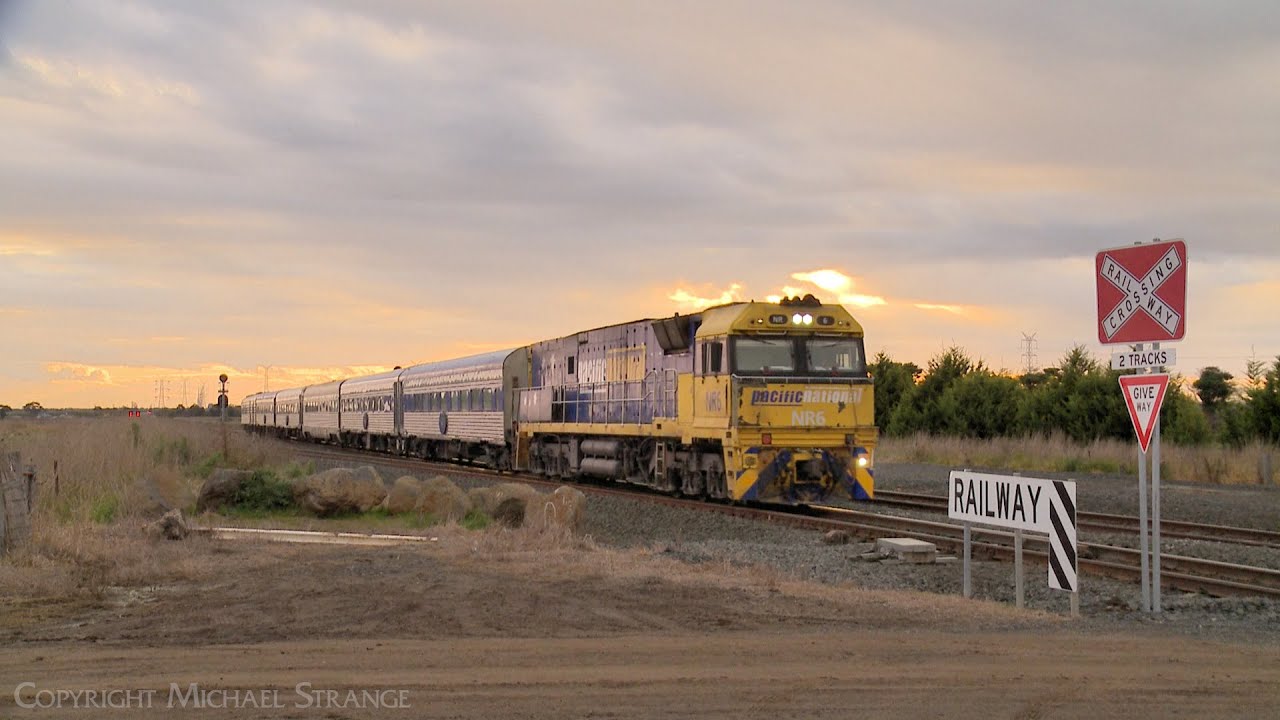 1AM8 The Overland Passenger Train At Sunset (7/8/2022) - PoathTV ...