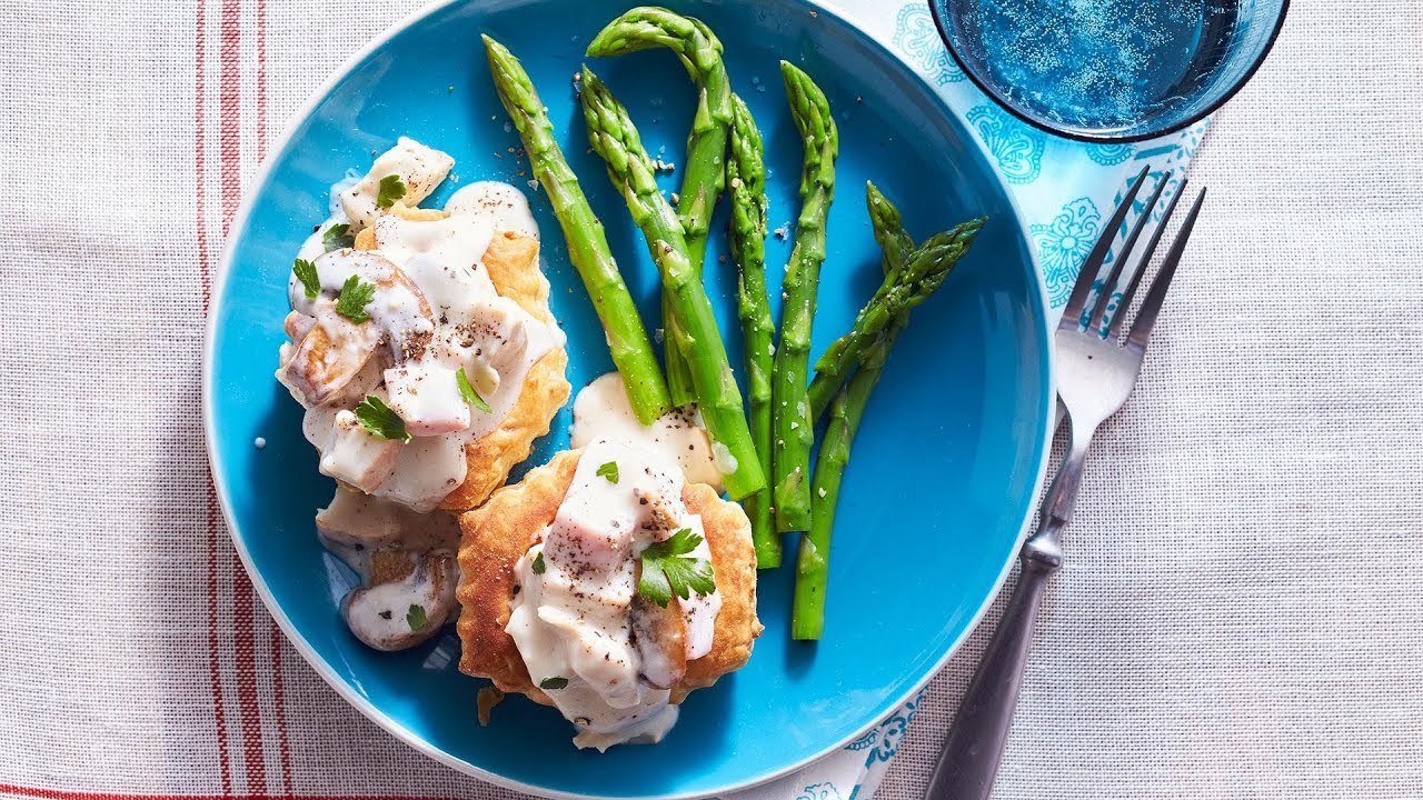Creamy Ham-and-Chicken Medley | Southern Living - YouTube
