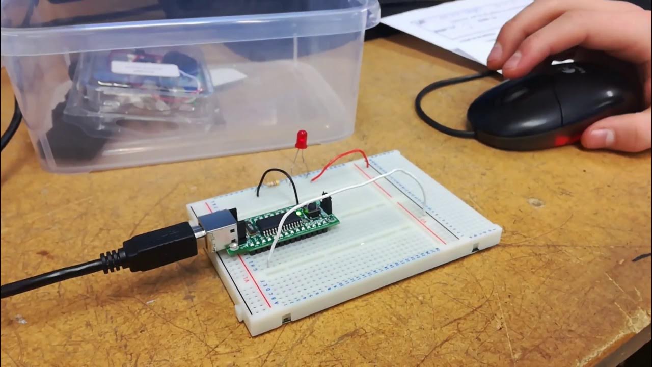 flowcode 6 ECIO: LED met PWM signalen - YouTube