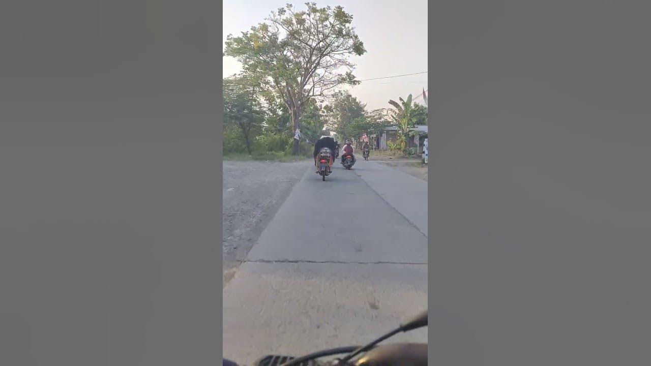 Mengejar Barongan Naik Motor Youtube