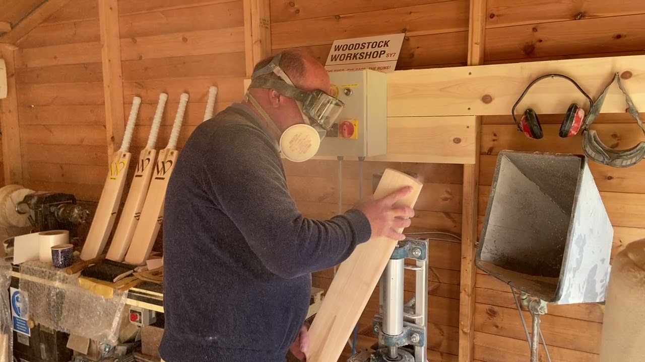Sanding a Woodstock Cricket bat - YouTube