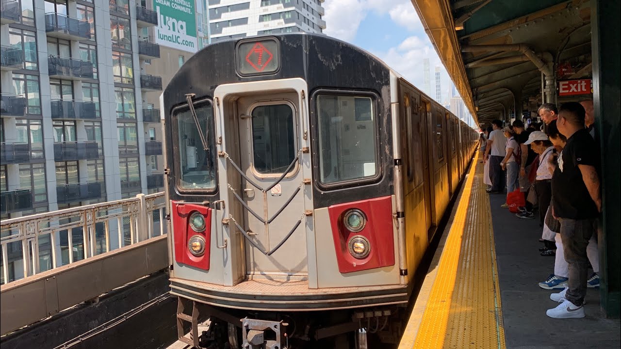 Main St Bound 2000 Kawasaki Converted R142A/R188 7336 7 Exp Train From ...