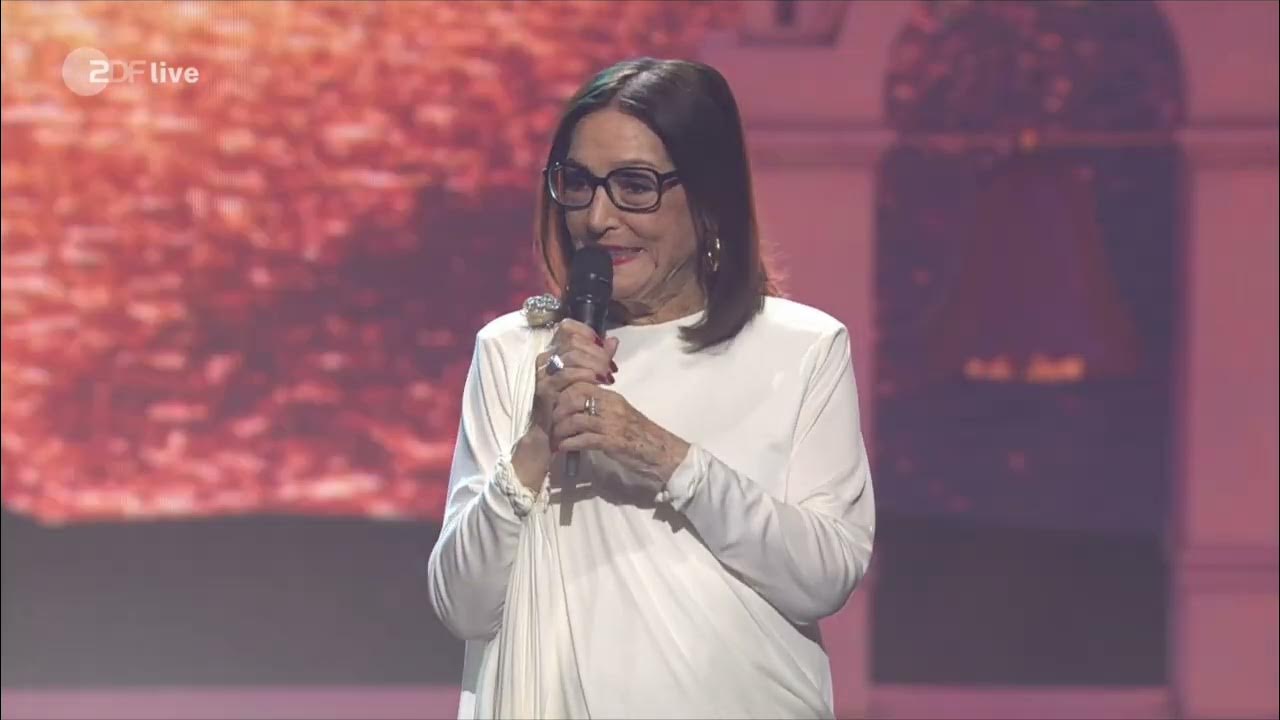 Nana Mouskouri - Guten morgen Sonnenschein (1977 - Die Giovanni Zarrella Show 9-11-2024) - YouTube