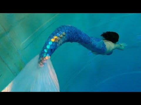 Real mermaid extended tail effect iridescent - YouTube