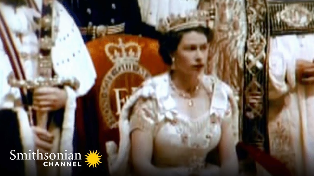 Why Fashion was so Crucial to Queen Elizabeth’s Image After WW2 👗 ...