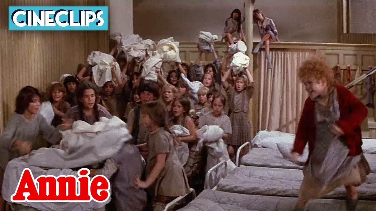 Annie Its The Hard Knock Life Cineclips Youtube