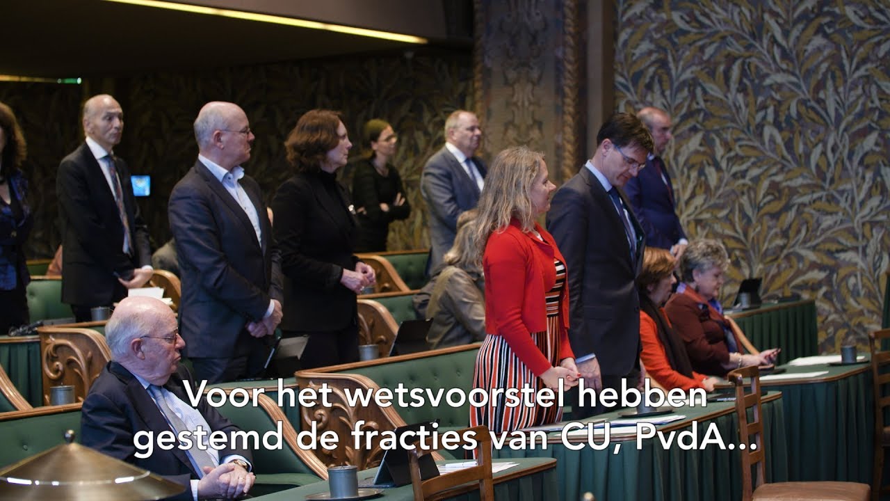Stemmen in de Eerste Kamer - YouTube