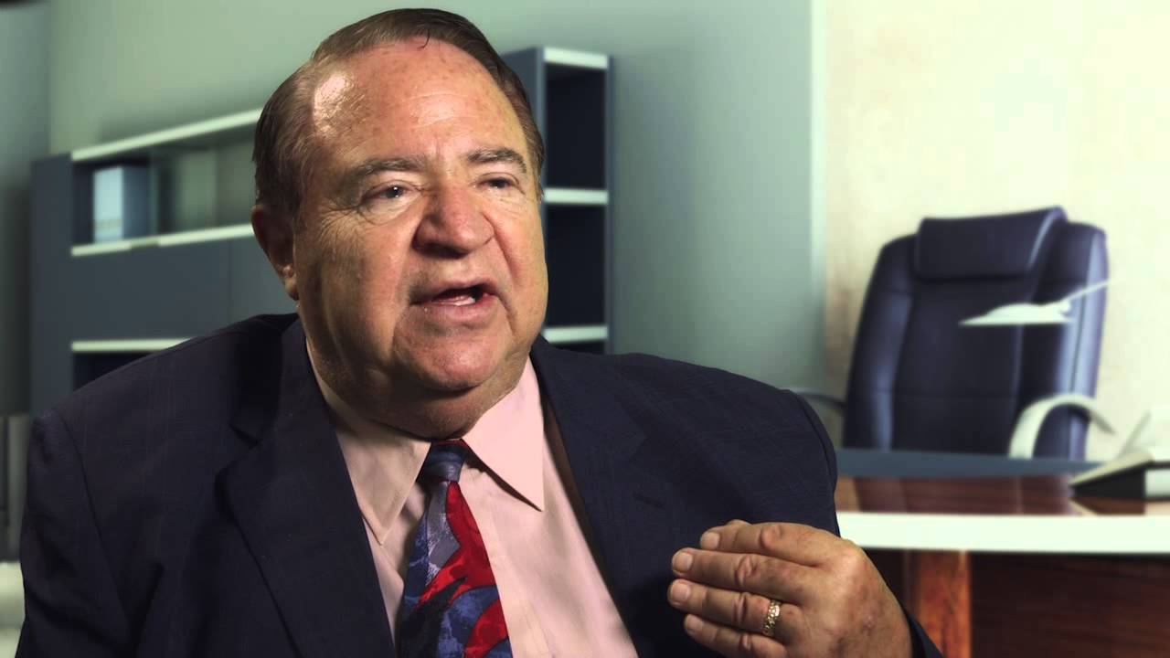 Dr. Mandel on Warning Signs of Gum Disease - YouTube