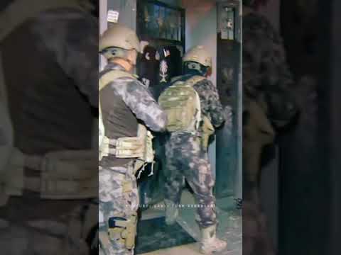 Kadın Polis Özel Harekat 😍🇹🇷 #pöh#jöh#ozelkuvvetler#turkaskeri#jandarma#asker