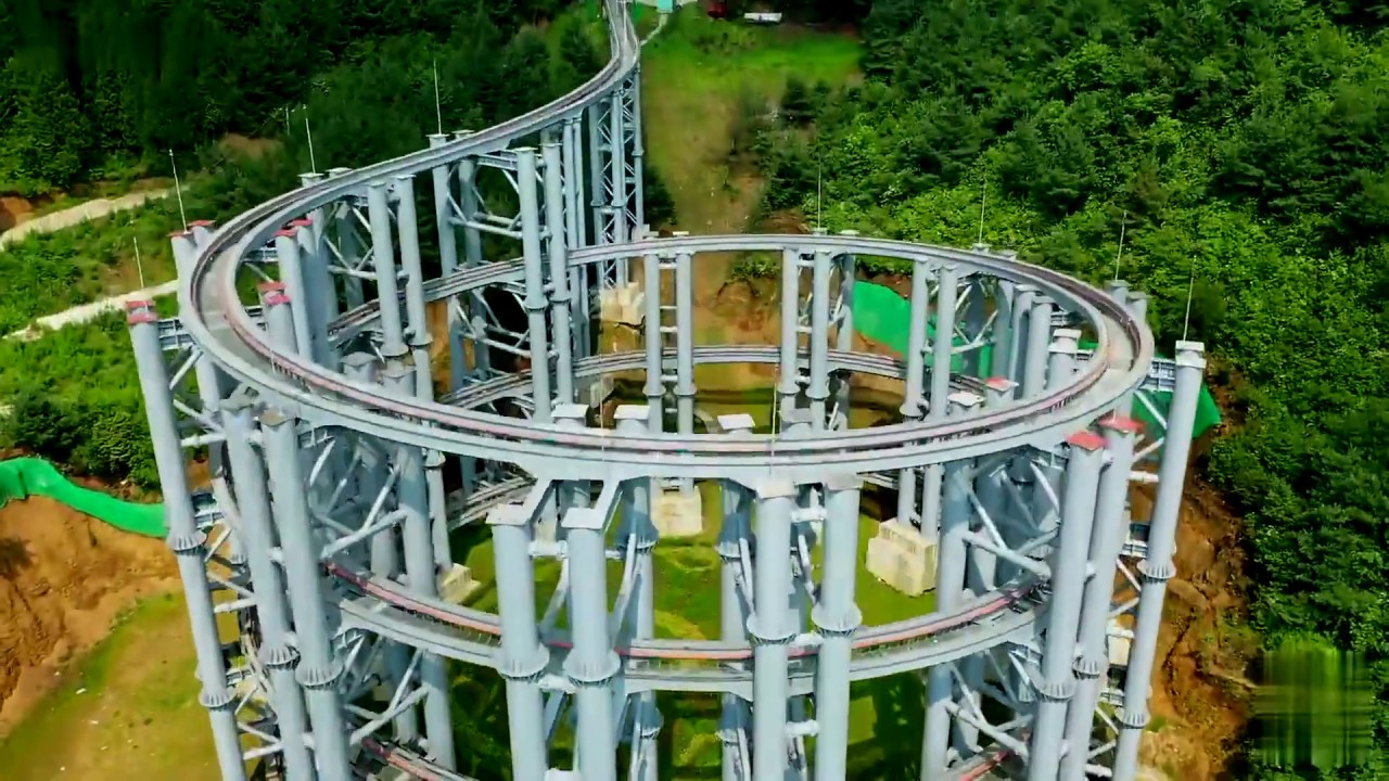 three-story spiral track made by CRRC - YouTube
