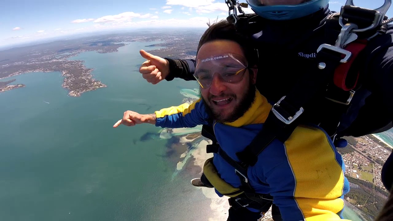 Arthur Santana Sky Diver - YouTube