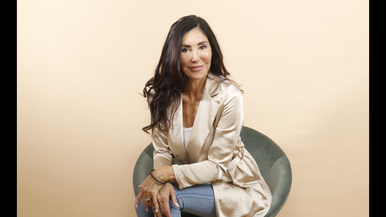 Live Shopping con Giulia Galli - Speciale Mistero By Milor - 31 Maggio 2023 - YouTube