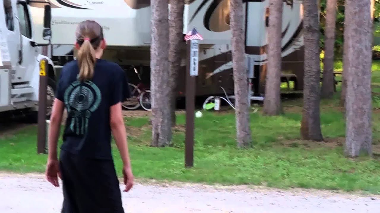 Frisbee camping 2014 - YouTube