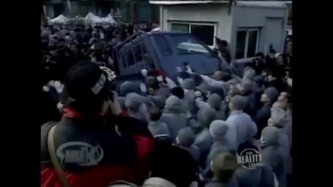 Riots In Seoul, South Korea, 1998 - YouTube
