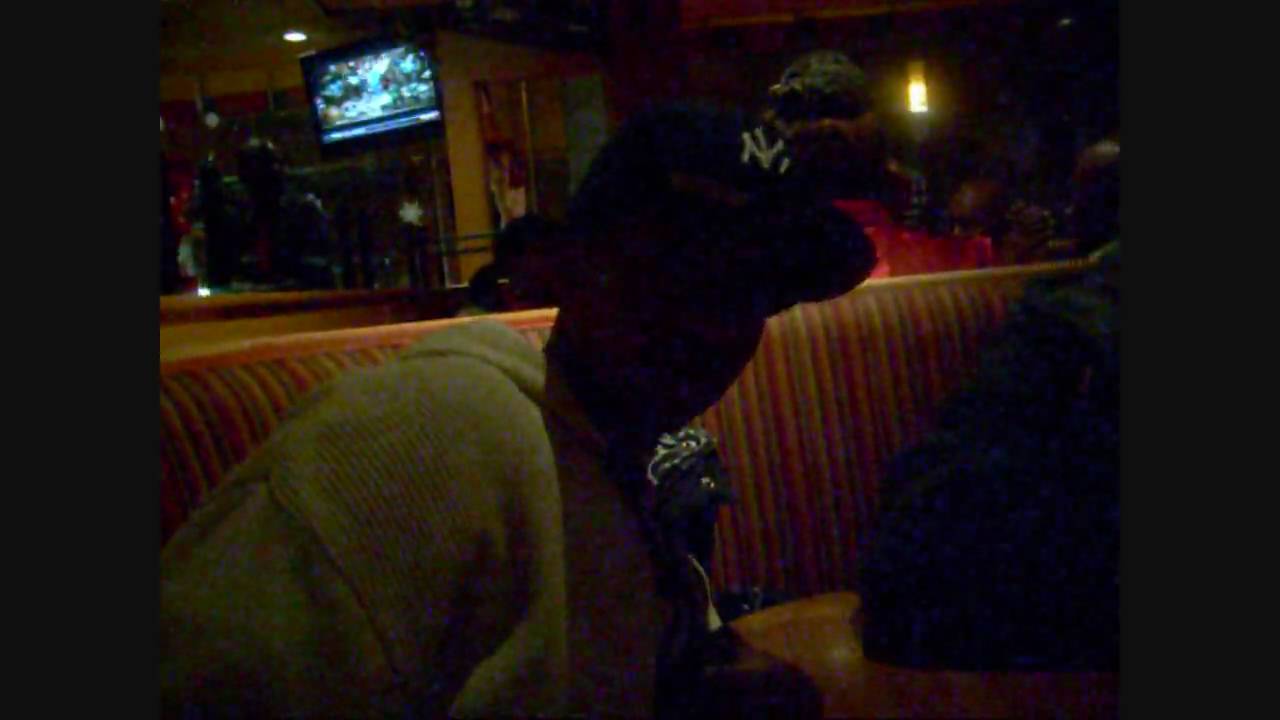 New Years @ Applebees w. MBB & Swagg Gang - YouTube