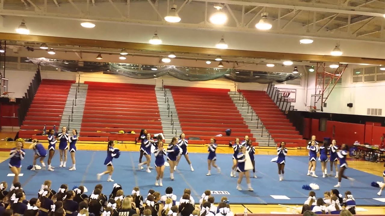 HHS cheerleaders exhibition - YouTube