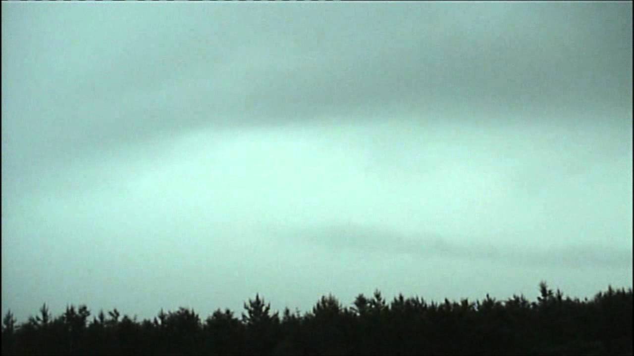 Ukkonen Kajaanin alueella vuonna 2000.wmv - YouTube