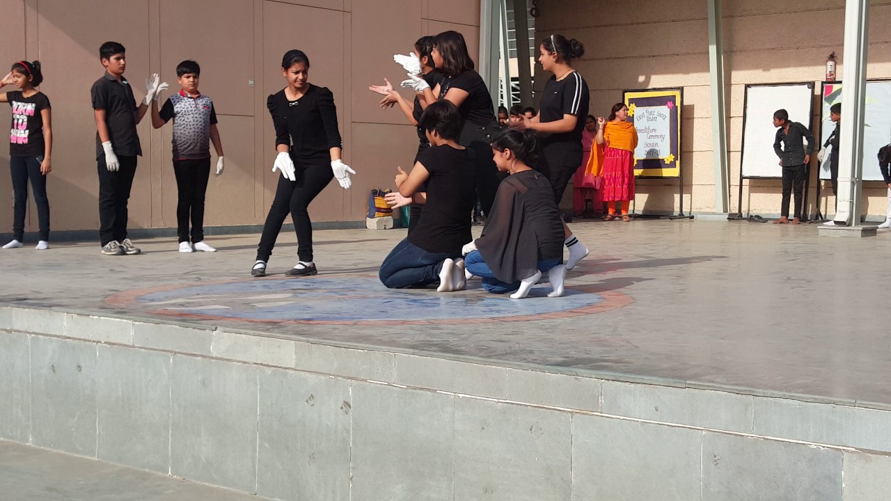 DPS rewari mime by kids on water safety - YouTube