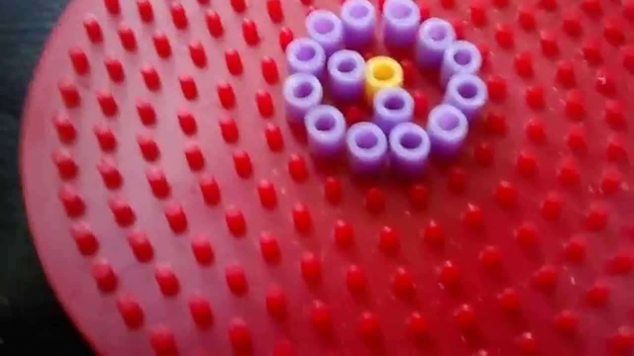 Flor de hama beads - YouTube
