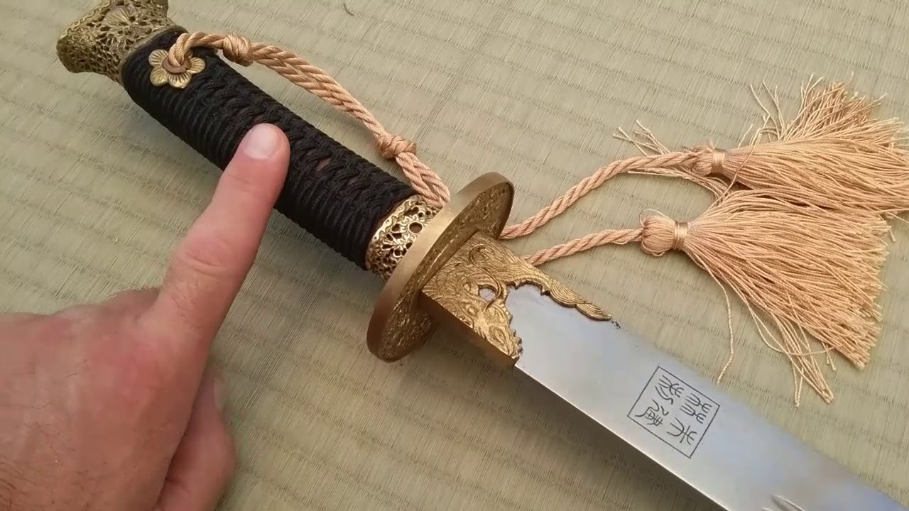 A Close Look at My High Quality Chinese Dao - YouTube